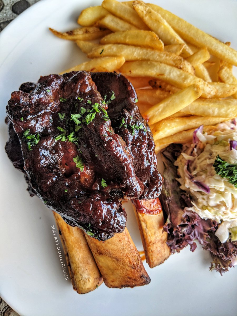 Amaran! Gambar Pemuda Ini Mungkin Buat Anda Kelaparan | Rojak Daily