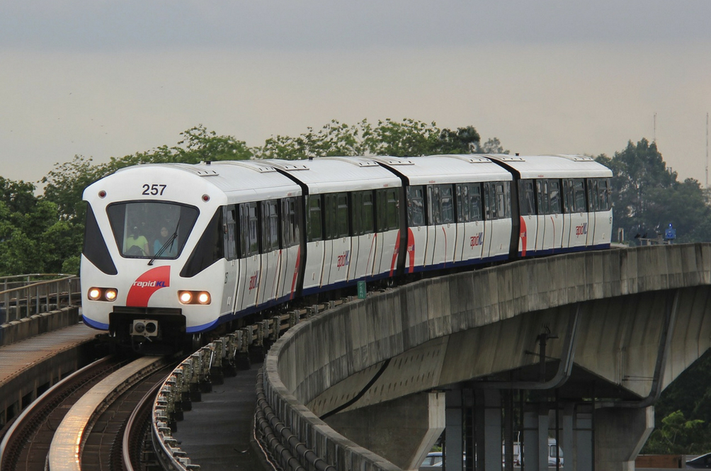 Smaller Train Stations And Capacity For LRT3 To Help Reduce Cost